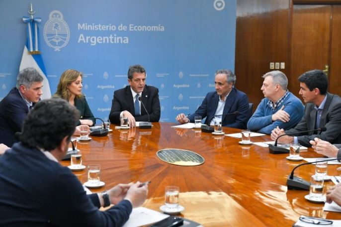Combustibles: YPF también sube 12,5% los precios y no habrá más ... Combustibles: YPF también sube 12,5% los precios y no habrá más ...